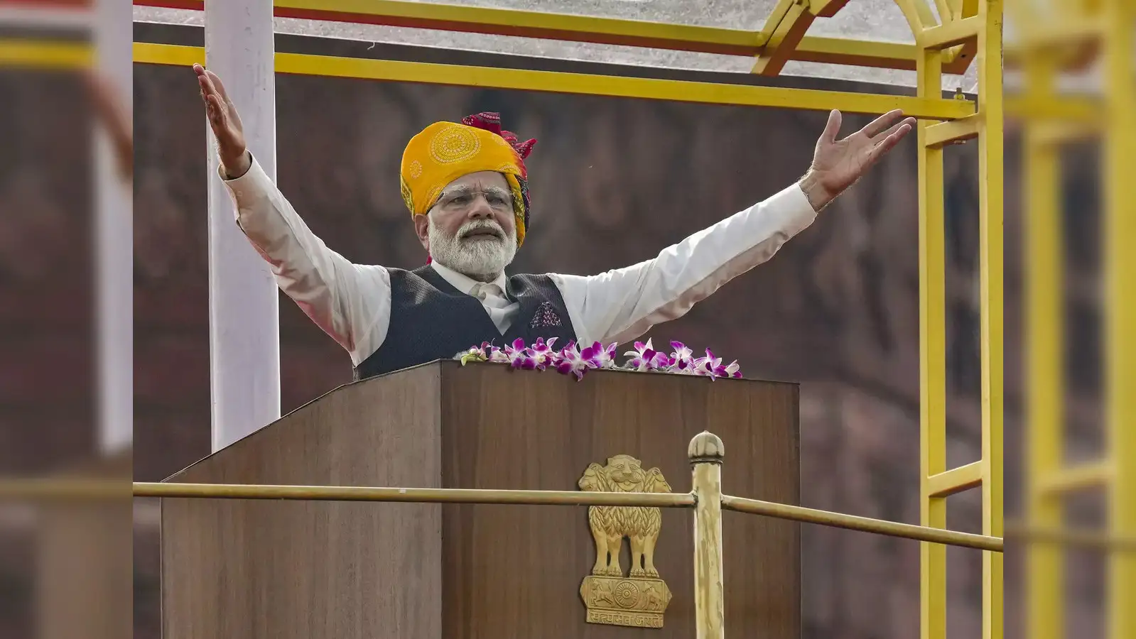 PM Modi CMs Chart Developed India 2047.