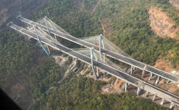 Mumbai Pune Expressway cable stayed bridge opens